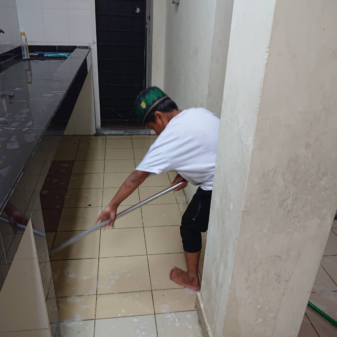 Gotong Royong Perdana Bulan Jun — Maahad Tahfiz Bustanul Quran